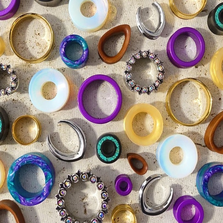 A Comprehensive Guide to Ear Tunnels and Stretching | Available Online