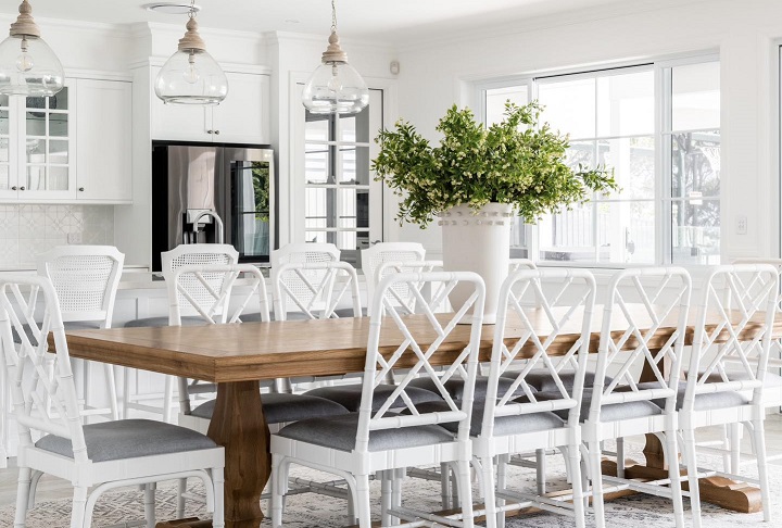 The Ultimate Guide to Creating a Serene Hamptons-Style Dining Room ...